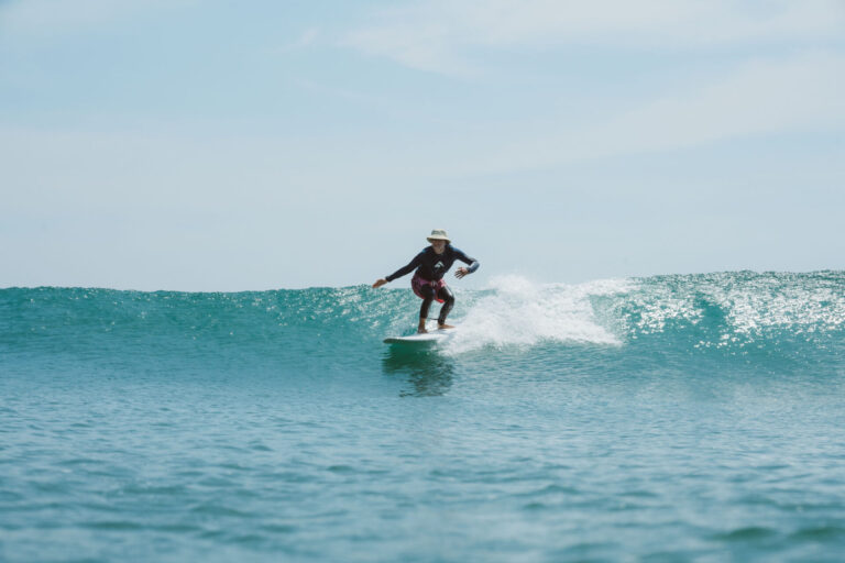 Guide to Transition from Beginner to Intermediate Surfer - Barefoot Surf Tutorials